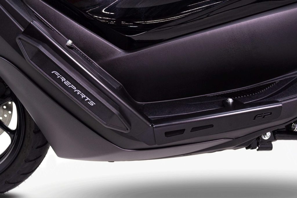 SLIDER FLOOR BOARD YAMAHA NMAX CONNECTED - FullMoto Perú | Los mejores ...